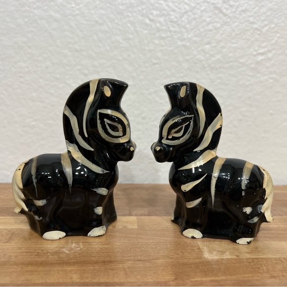 Vintage | Dining | Vintage Japan Zebra Salt Pepper Shakers Hand Painted ...